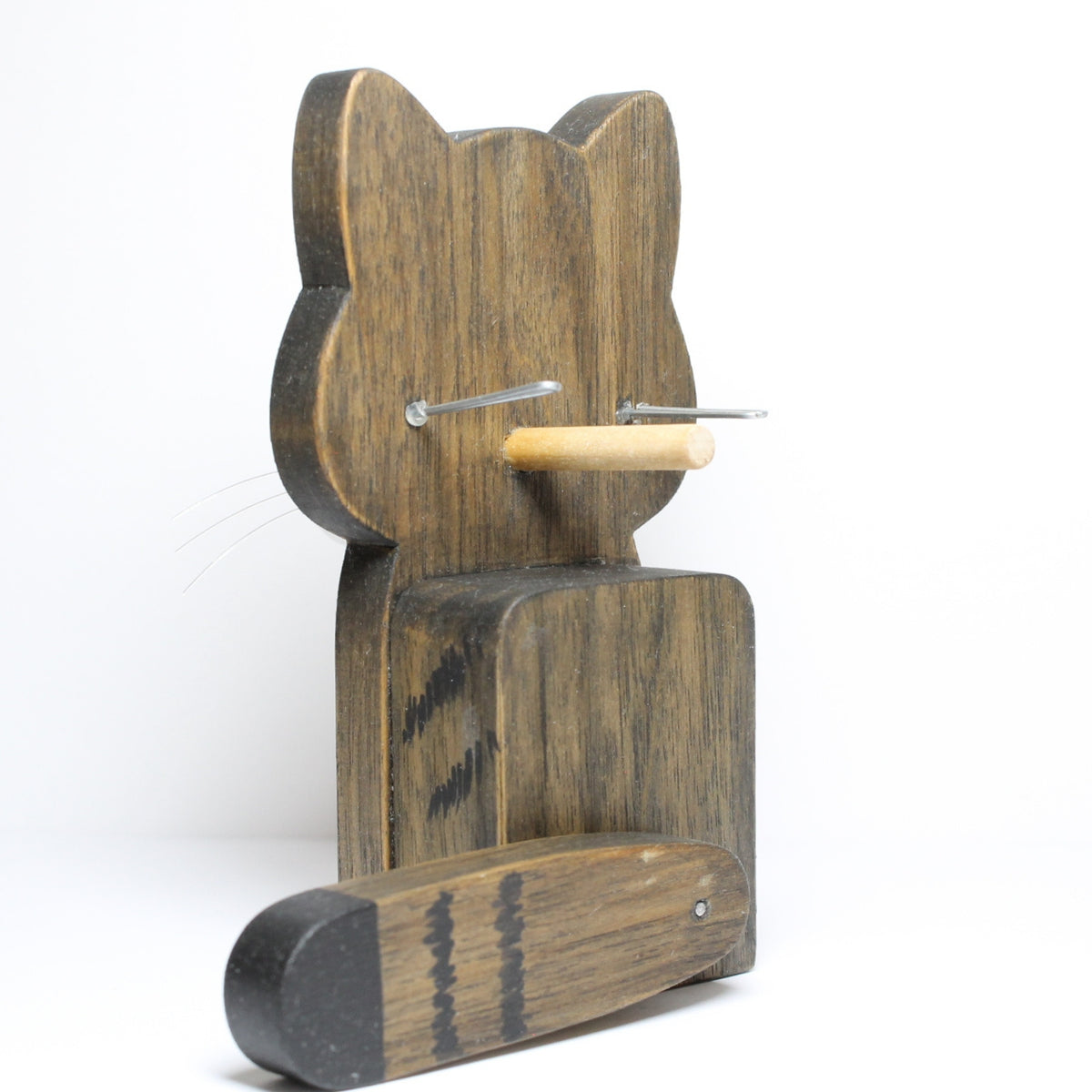 Brown Tabby Cat Eyeglass Stand / Glasses Holder – Rogue Bunny Woodworks